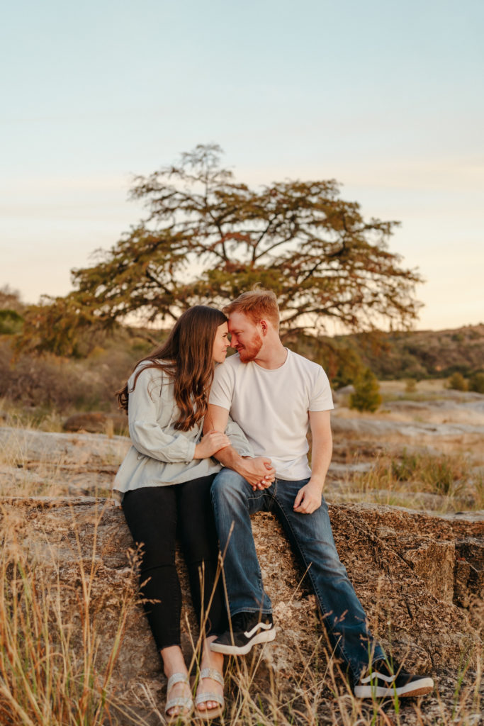 Pedernales Falls State Park Engagement Session | Katie + Luke - angelinaloreta.com